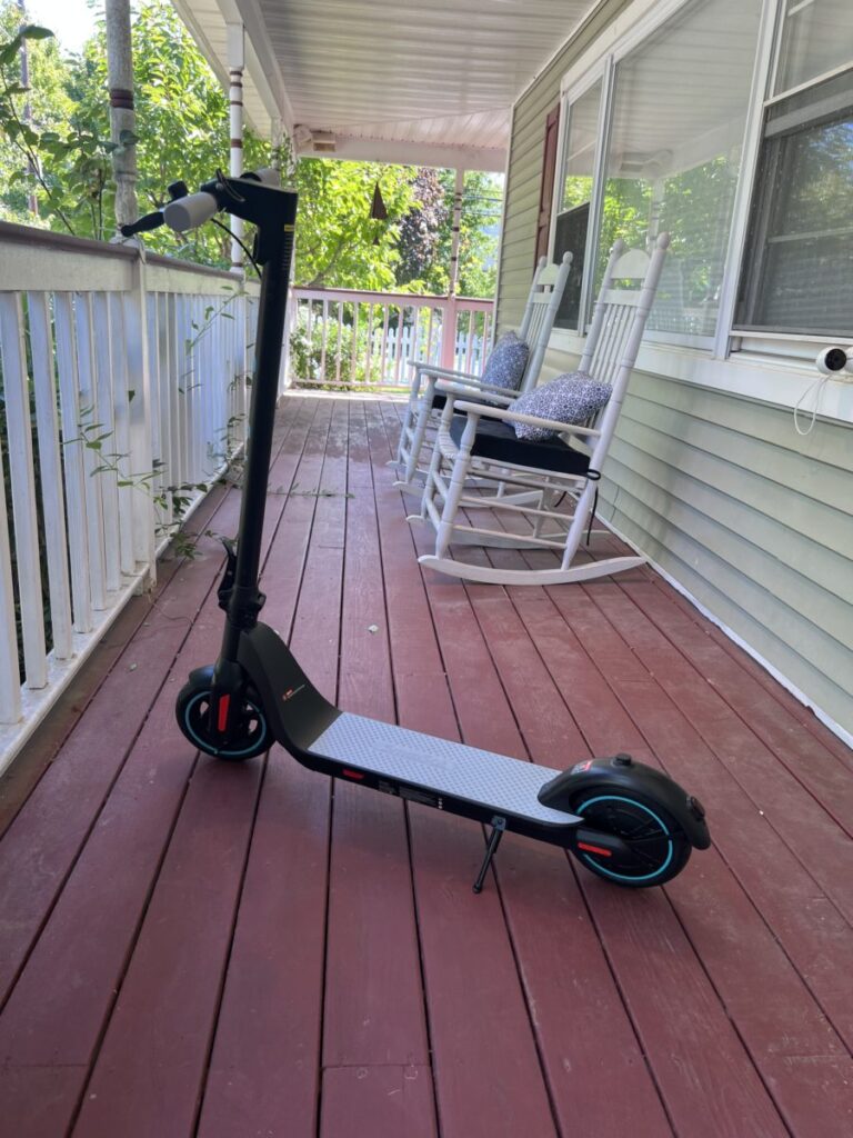 SmooSat SA3 Scooter Review