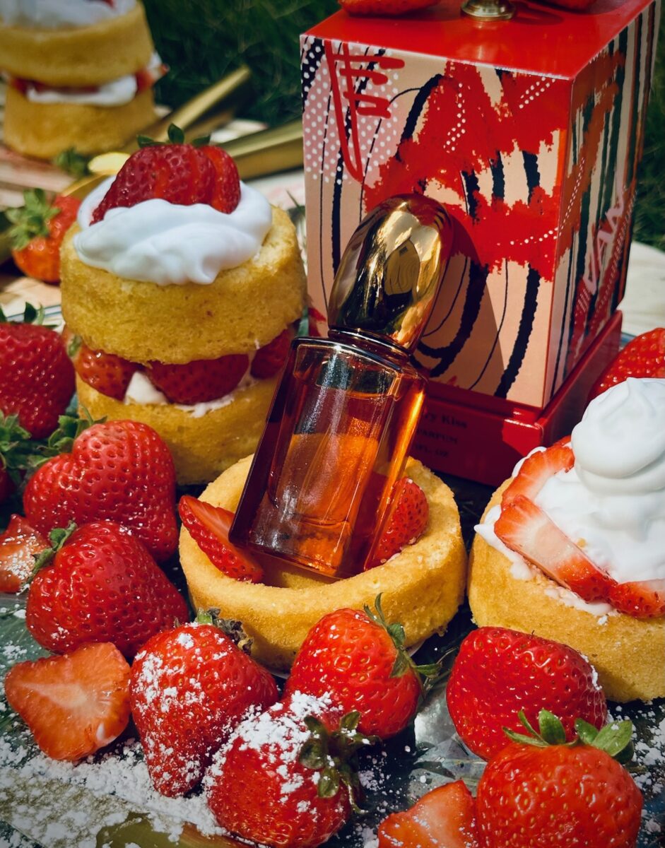 Win a No Label Scents Fragrance Duo $110 Value: Gourmand and Strawberry ...