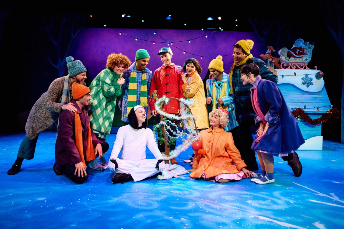 A Heartwarming Holiday Treat: A Charlie Brown Christmas: Live on Stage ...